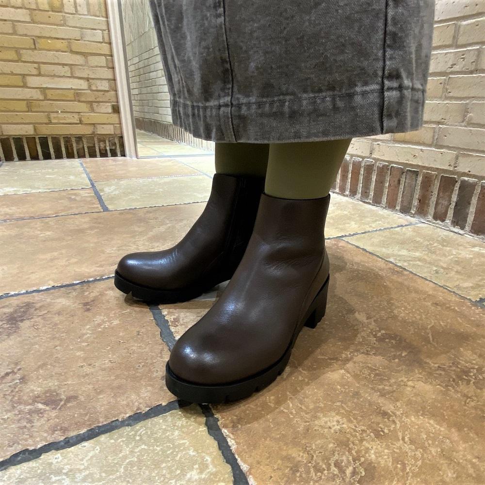 Wanda | Women | Snapshots | Camper（カンペール）日本公式サイト